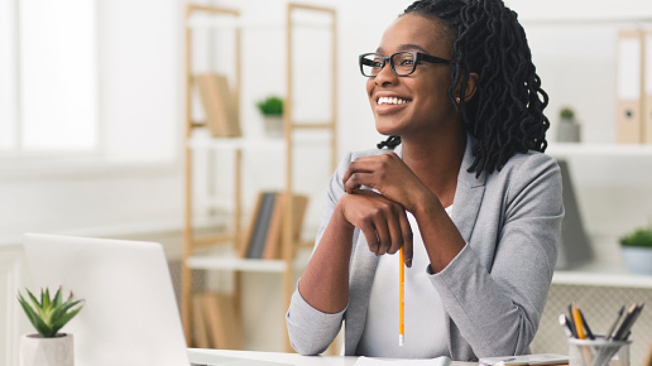 Register for a Richfield degree or diploma and get a free laptop and no ...